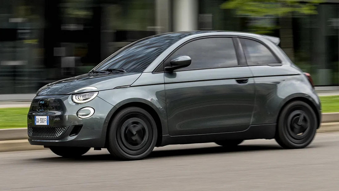 El FIAT 500 eléctrico «se viste» de Giorgio Armani en una edición ...
