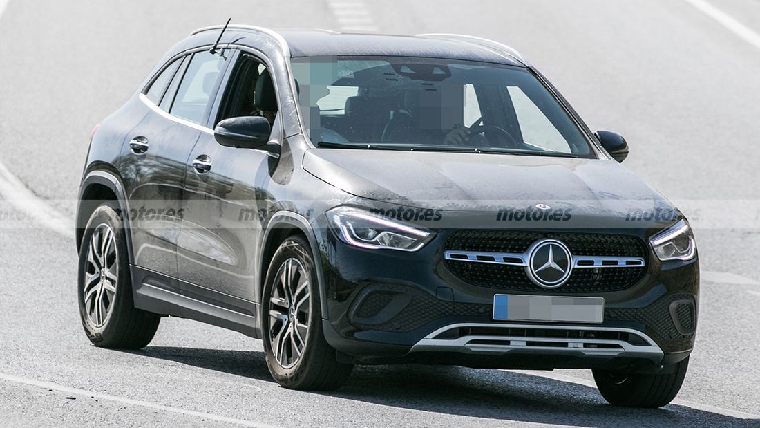 ¡Habrá un nuevo Mercedes GLA! Las primeras fotos espía de la tercera ...