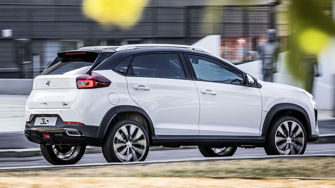 Las novedades de DR Automobiles para 2024, un SUV barato con cambio ...