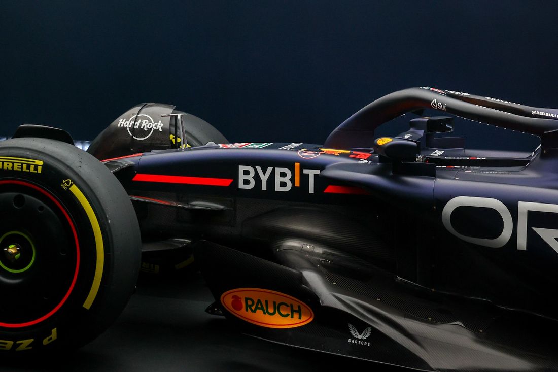 Todas las fotos del Red Bull RB20 de Max Verstappen y Checo Pérez