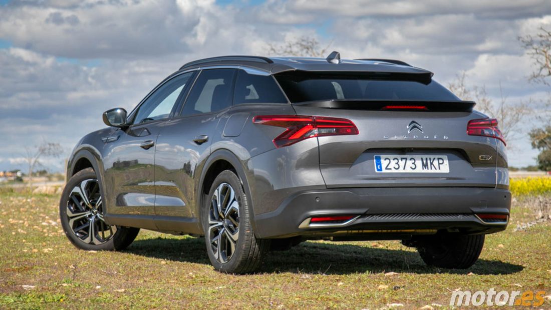 El Citroën C5 X pierde una importante versión, llega la nueva gama más ...