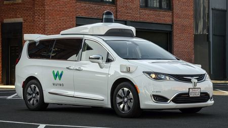 Qué es un robotaxi, cómo funciona y cuándo empezará a funcionar a gran ...