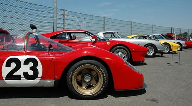 Los raros y veteranos Ferrari amarillos: el último 288 GTO prototipo ...