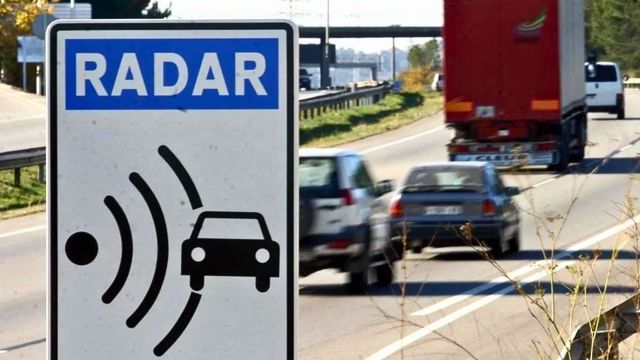 Qué es un radar-remolque y por qué permite multar a cualquier vehículo ...