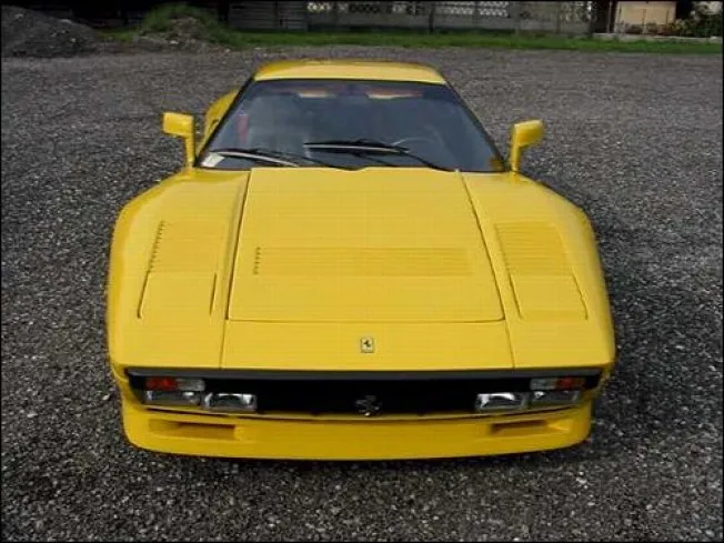 Los raros y veteranos Ferrari amarillos: el último 288 GTO prototipo ...