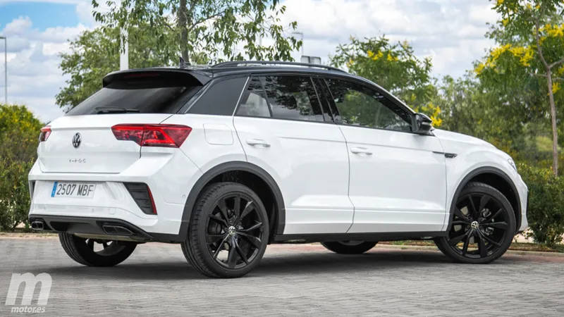 El Volkswagen T-Roc estrena la edición limitada Dark, todos los precios ...