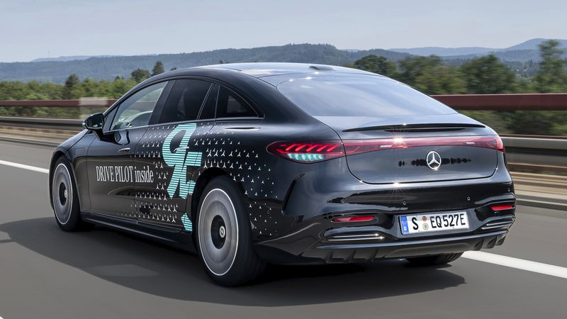 Mercedes avanza en la conducción autónoma y trae a Europa un detalle ...