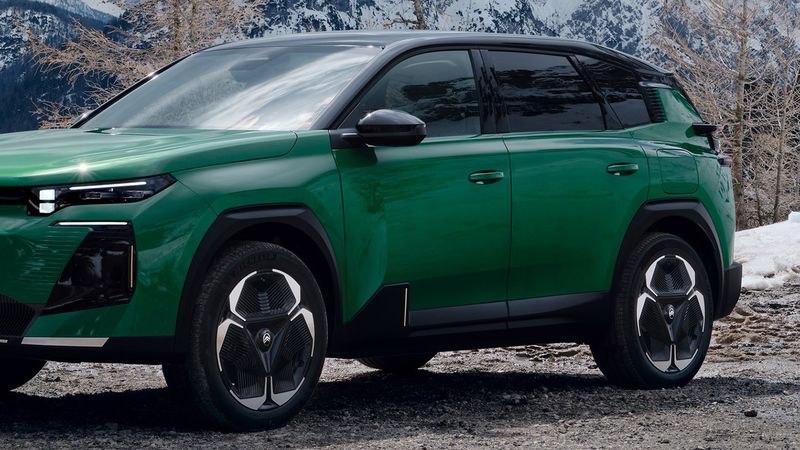 Adelanto del LADA Grand Niva 2025, un futuro SUV de 7 plazas que ...