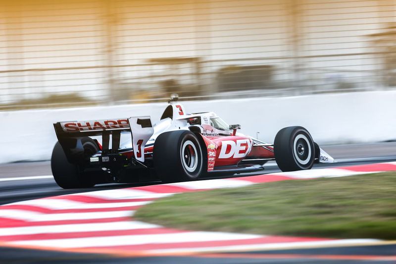 McLaughlin repite como primer 'poleman'; Álex Palou cuarto entre los ...