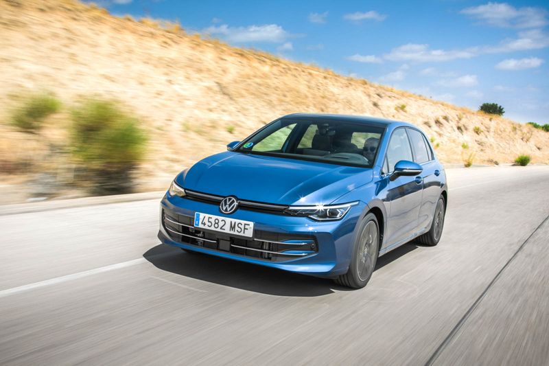 Prueba Volkswagen Golf 2025, ¿el mito vuelve a ser lo que todos ...